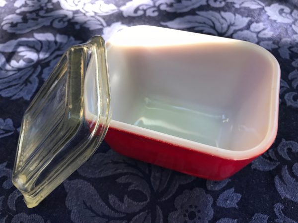Red Vintage Pyrex Food Storage Container With lid: 310,000 ppm Lead ...