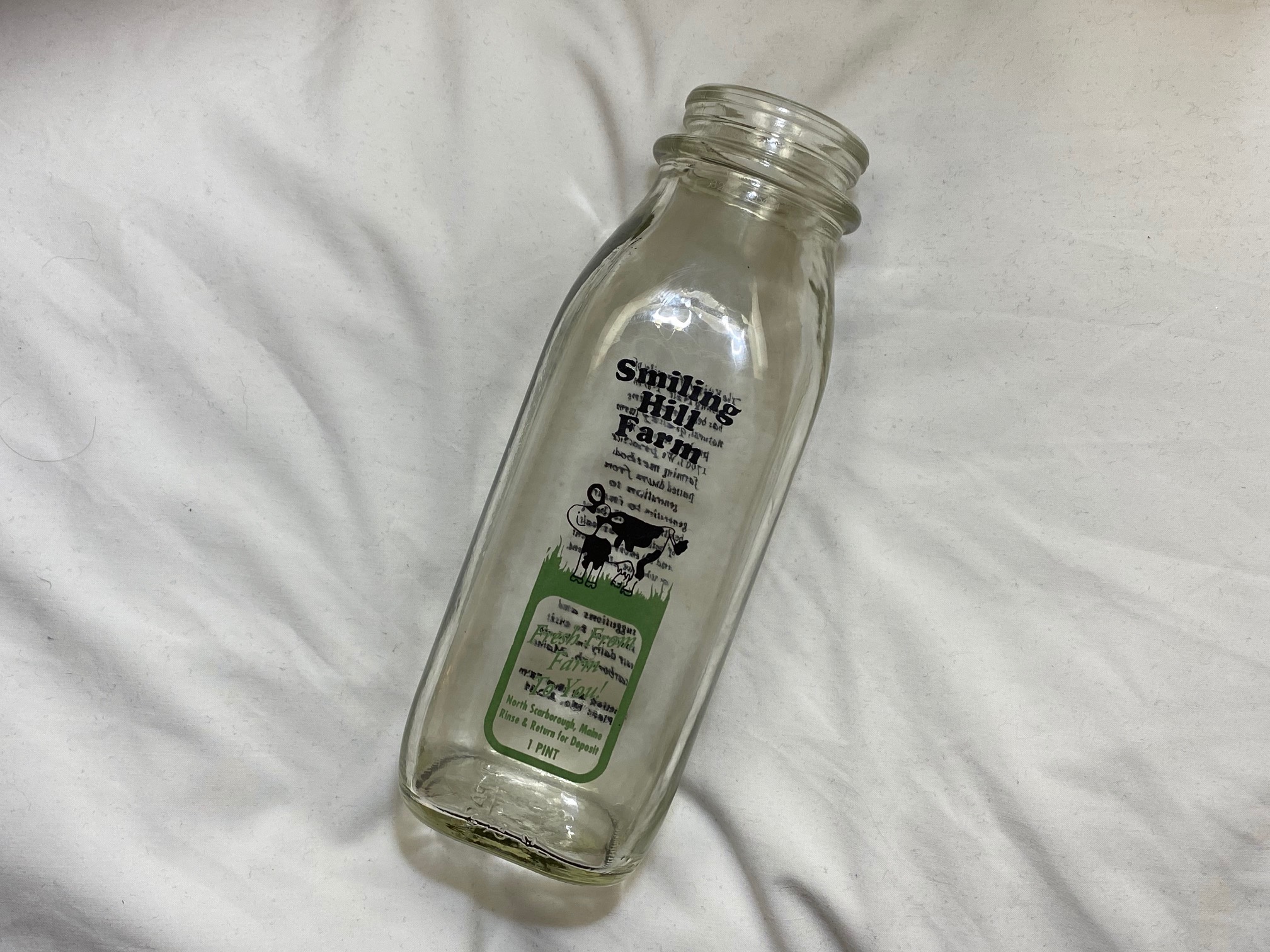 Smiling Hill Farm Dairy (Maine) glass milk bottle by StanPac: Painted ...